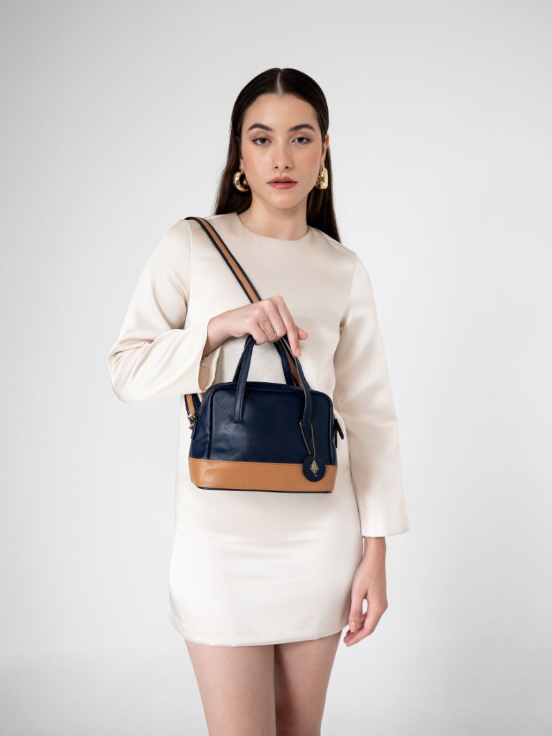 Vanadey - Navy Blue & Caramel